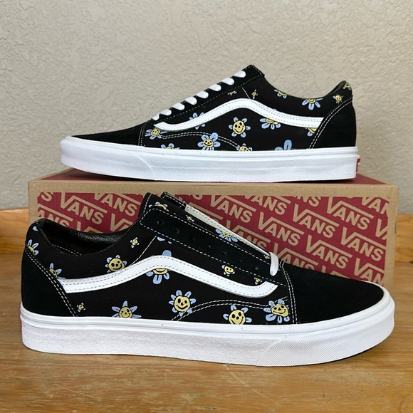 Vans | Shoes | Vans Old Skool Trippy Grin Floral Black Mens Size 3 ...
